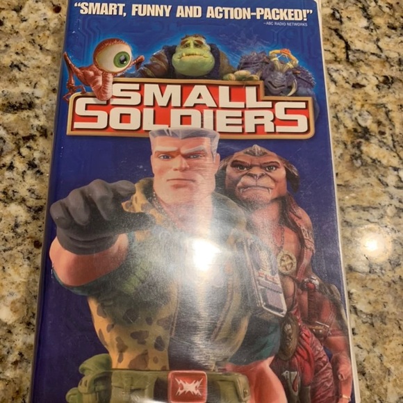 Dreamworks | Media | Small Soldiers Vhs | Poshmark